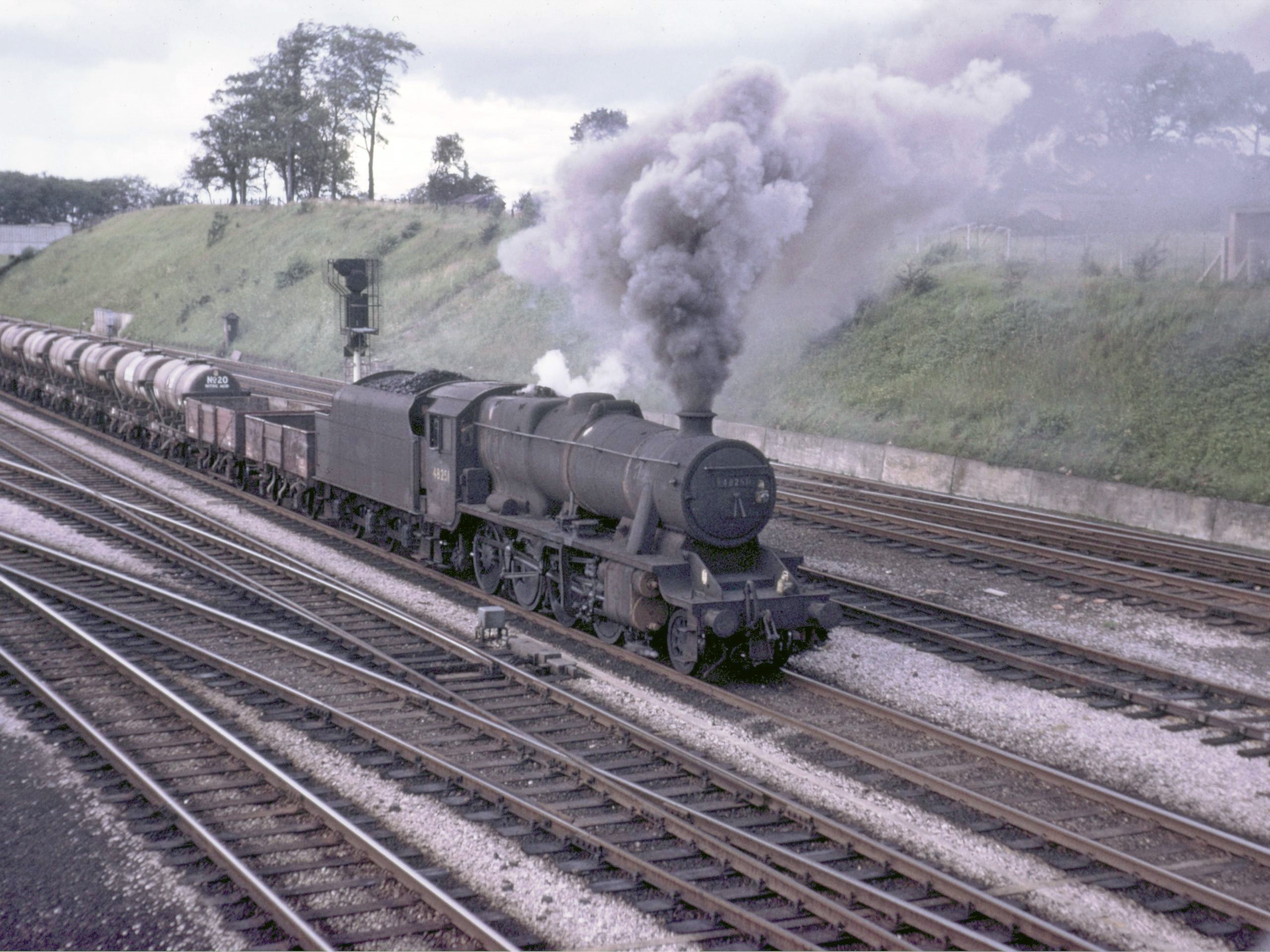 8F 48000-48775 2-8-0 LMS & War Department Stanier – Preserved British ...