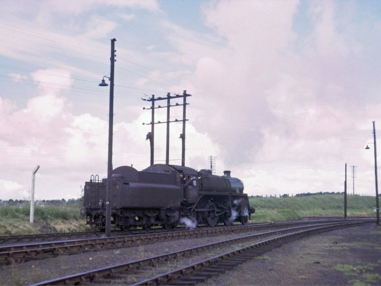 4MT 76000 – 76114 2-6-0 BR Standard Class 4 – Preserved British Steam ...