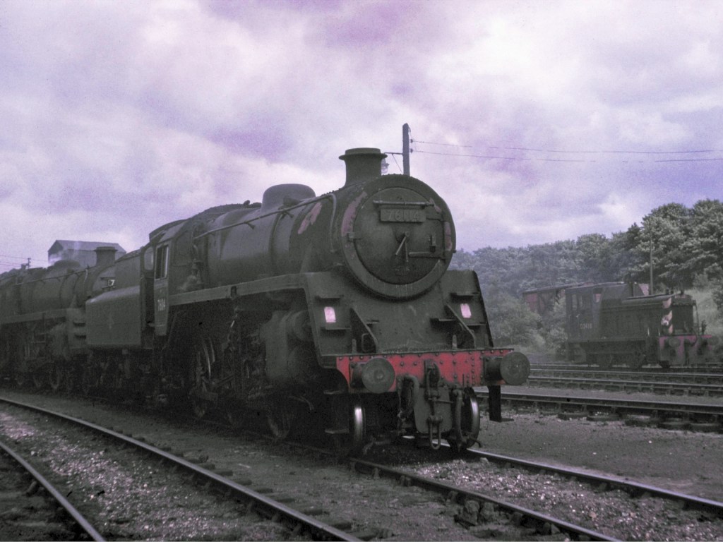 4MT 76000 – 76114 2-6-0 BR Standard Class 4 – Preserved British Steam ...