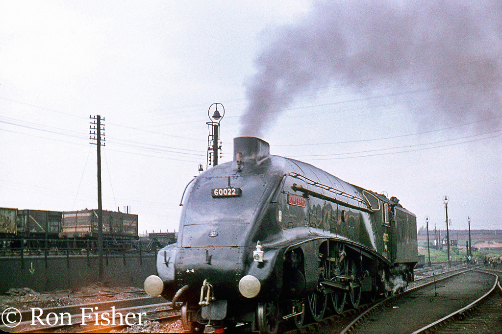 60022 Mallard (LNER 4468, LNER 607, LNER 22, BR E22 & BR 60022 ...