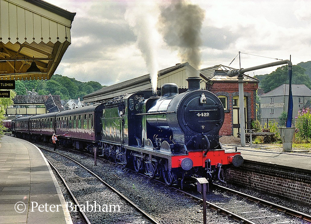 44422 (LMS 4422 & BR 44422) – Preserved British Steam Locomotives