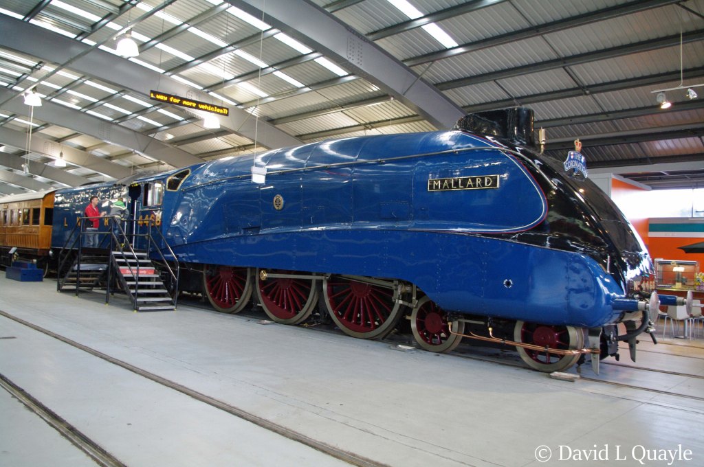 60022 Mallard (LNER 4468, LNER 607, LNER 22, BR E22 & BR 60022 ...