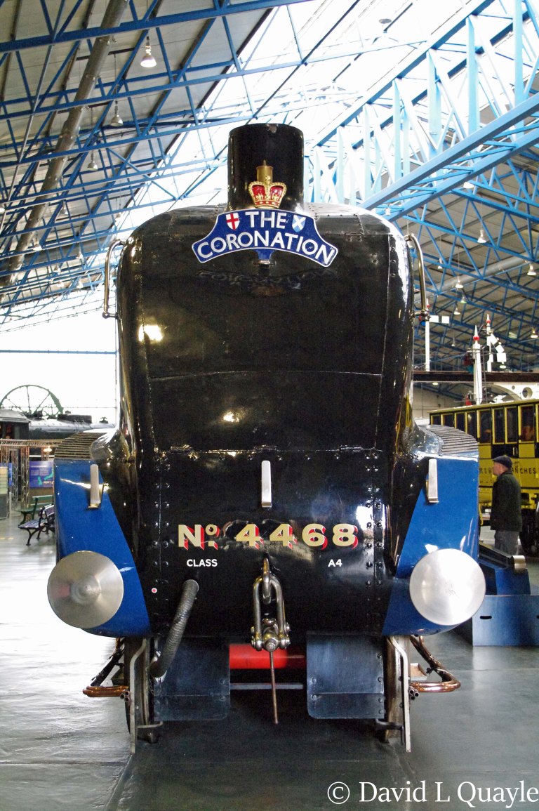 60022 Mallard (LNER 4468, LNER 607, LNER 22, BR E22 & BR 60022 ...