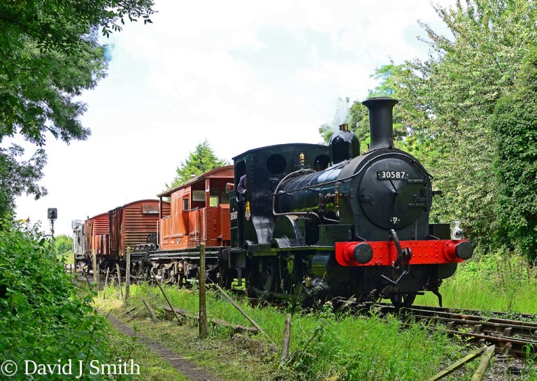 30587 (LSWR 298, LSWR 0298, SR E0298, SR 3289 & BR 30587) – Preserved ...