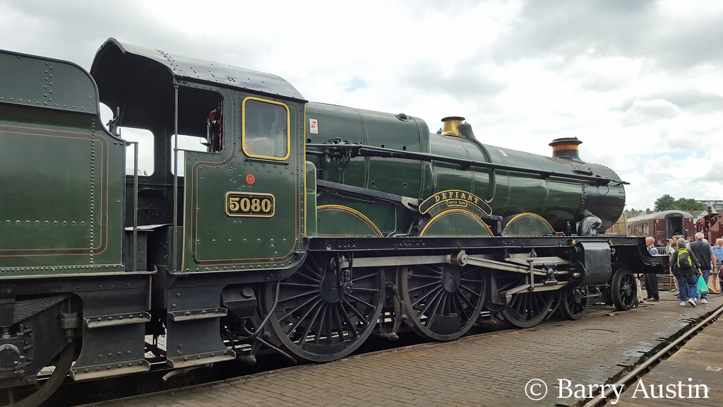 5080 Defiant (Ogmore Castle) – Preserved British Steam Locomotives