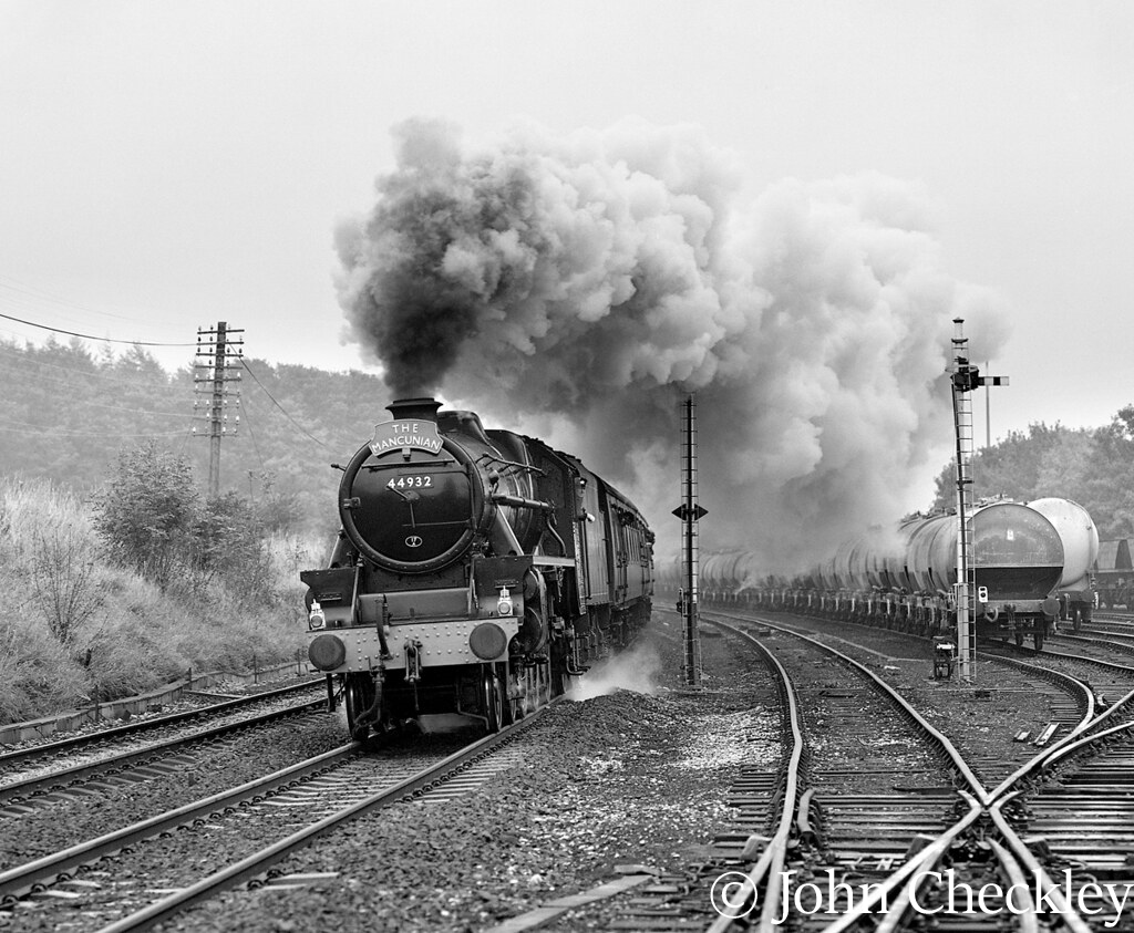 44932 (LMS 4932 & BR 44932) – Preserved British Steam Locomotives