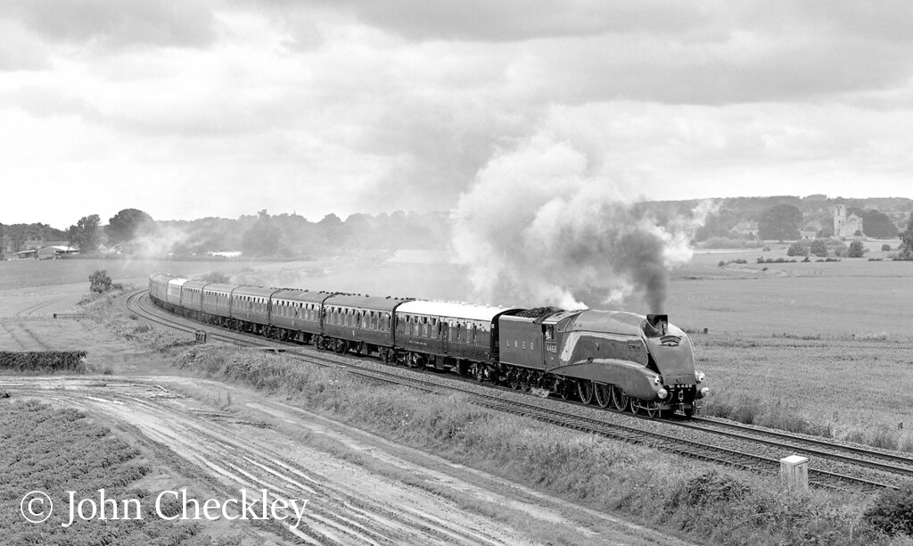 60022 Mallard (LNER 4468, LNER 607, LNER 22, BR E22 & BR 60022 ...