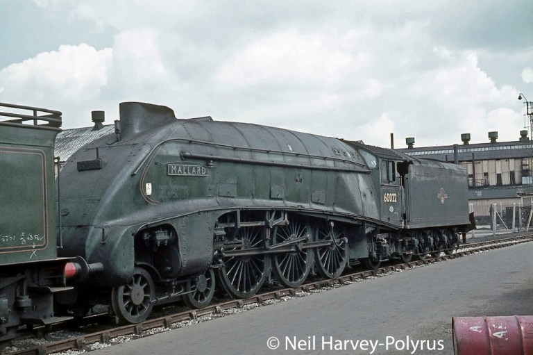 60022 Mallard (LNER 4468, LNER 607, LNER 22, BR E22 & BR 60022 ...