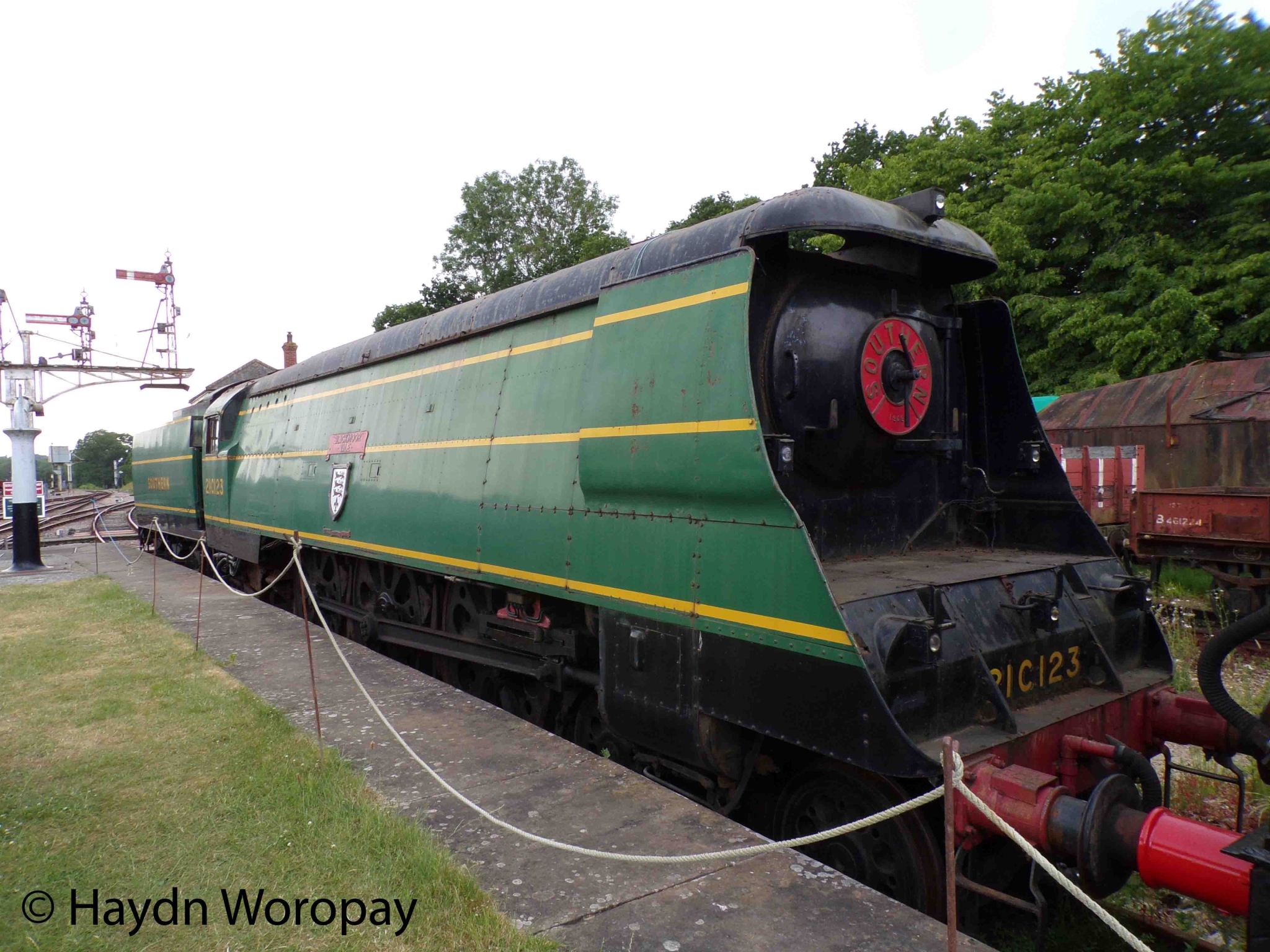 34023 Blackmoor Vale/Blackmore Vale (SR 21C123 and BR 34023 ...