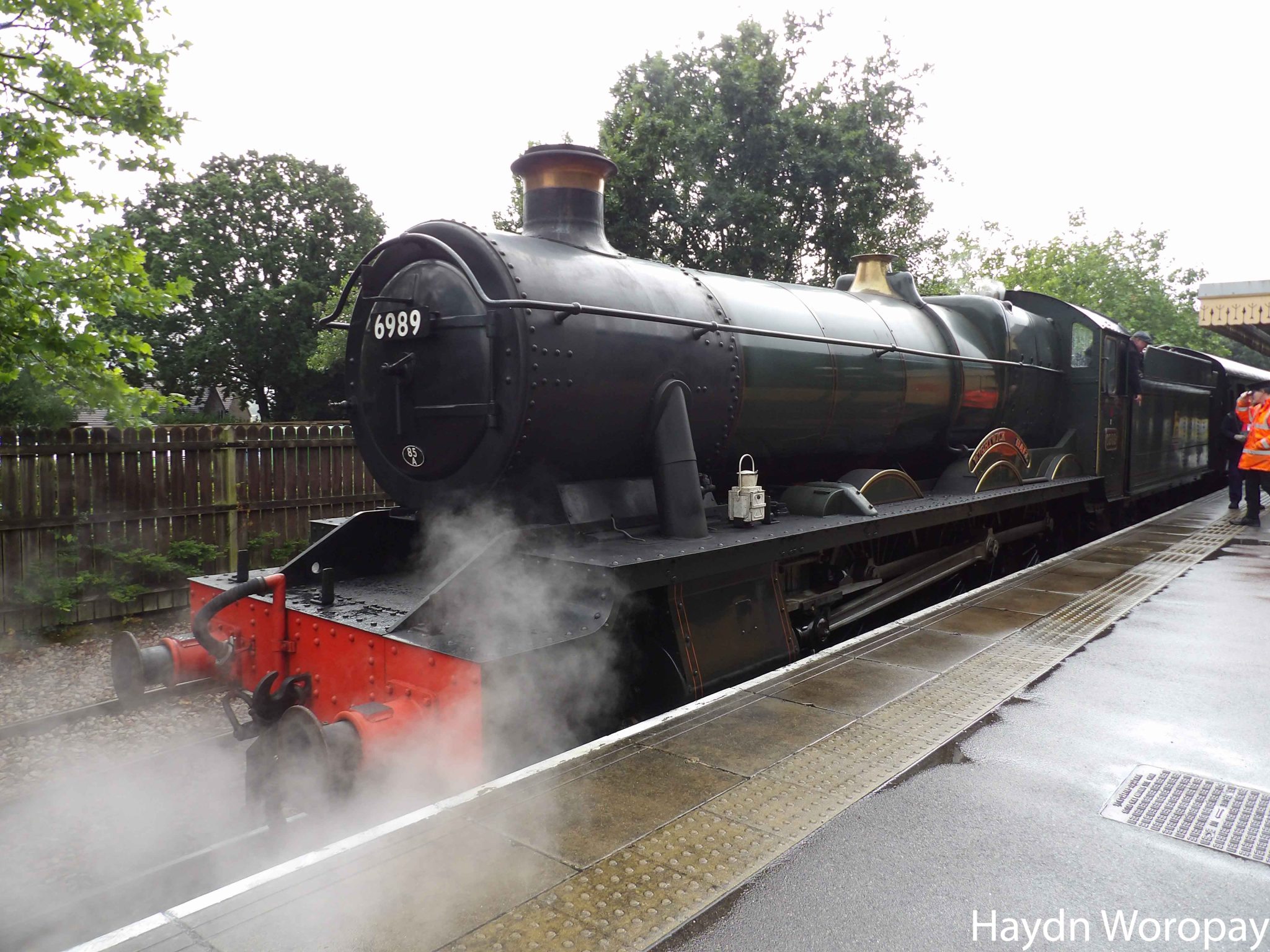 6989 Wightwick Hall – Preserved British Steam Locomotives