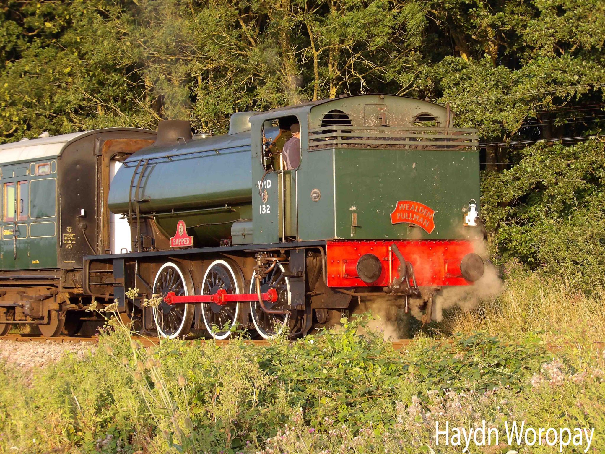 Hunslet Works No 3797 WD197 Sapper No 25 Northiam 0-6-0ST – Preserved ...