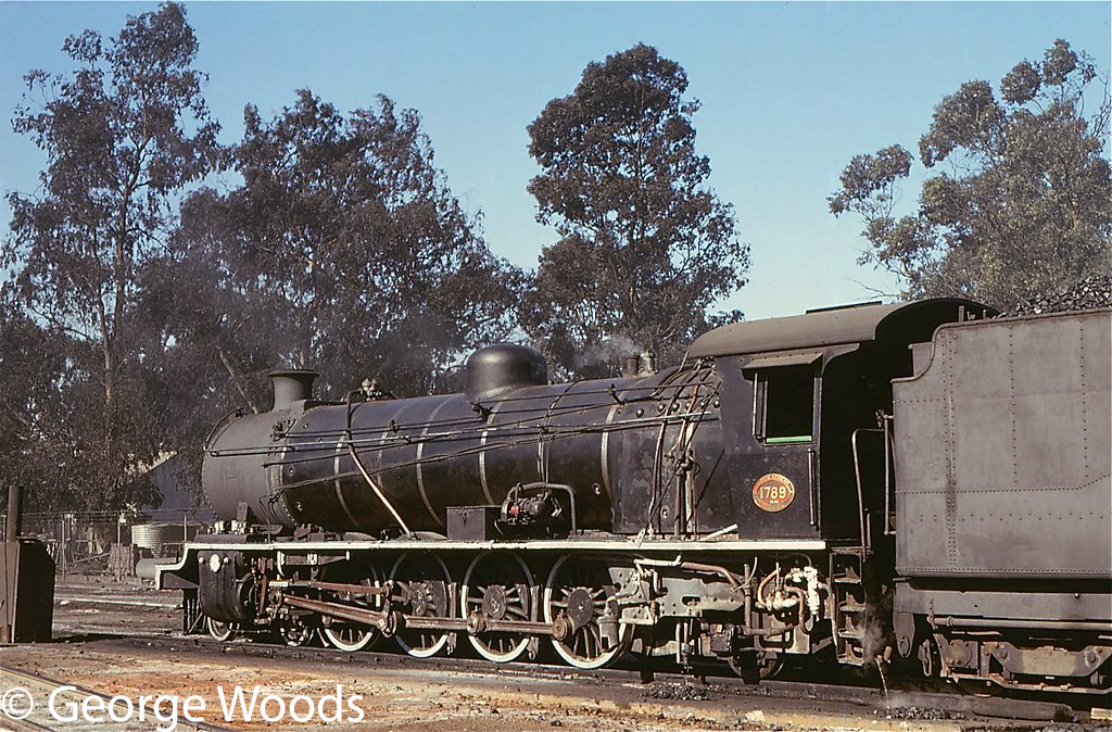 Class 15A & 15AR 1571-1575, 1781-1828, 1839-1858, 1961-1970, 2011-2025 & 2080-2100 4-8-2 South ...