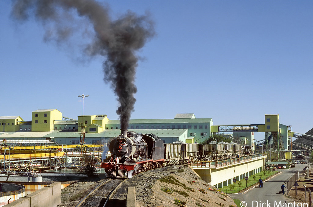 Class 14R 1576-1595, 1705-1760, 1901-1914 & 1916-1921 4-8-2 South ...