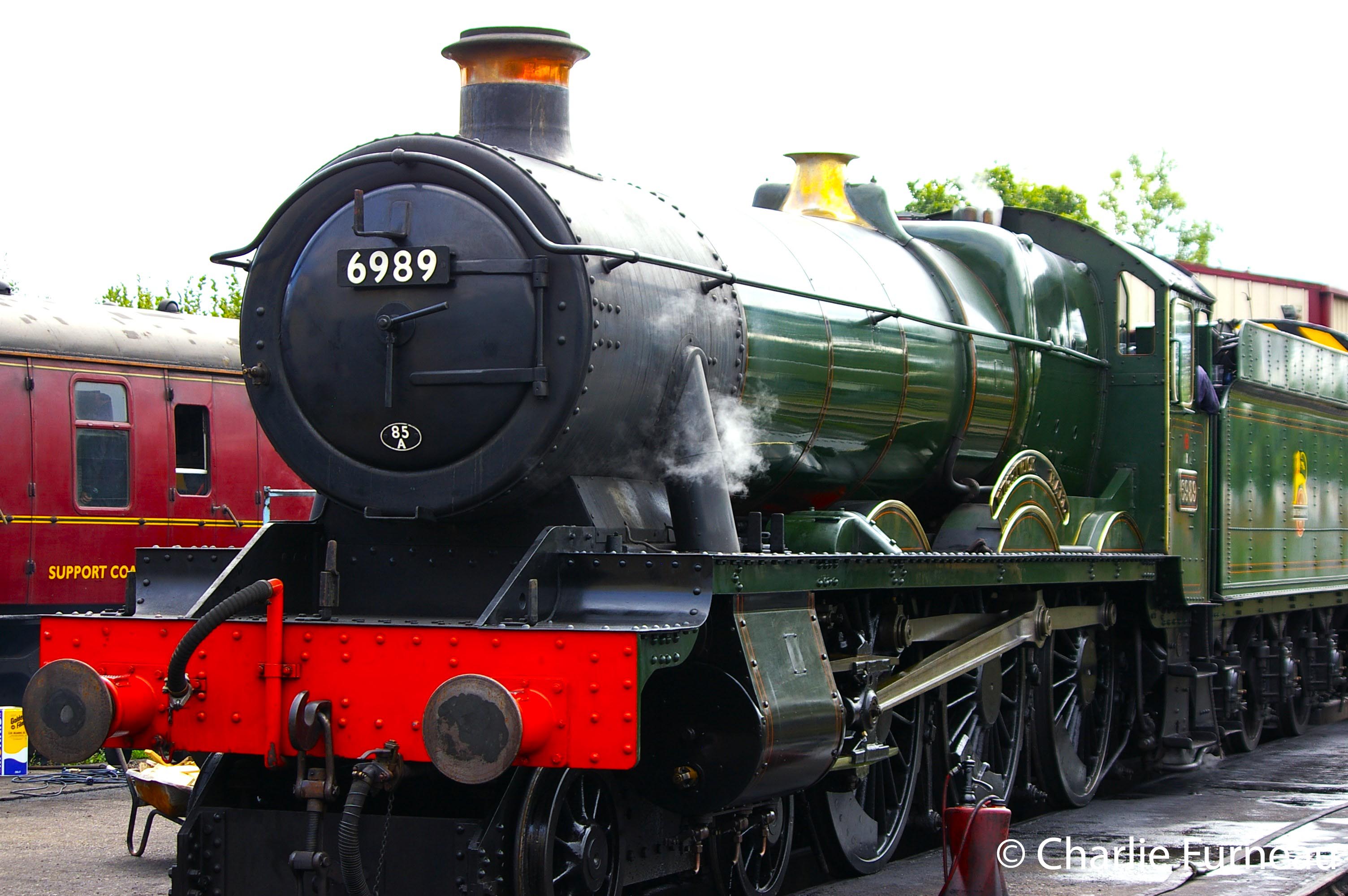 6989 Wightwick Hall – Preserved British Steam Locomotives