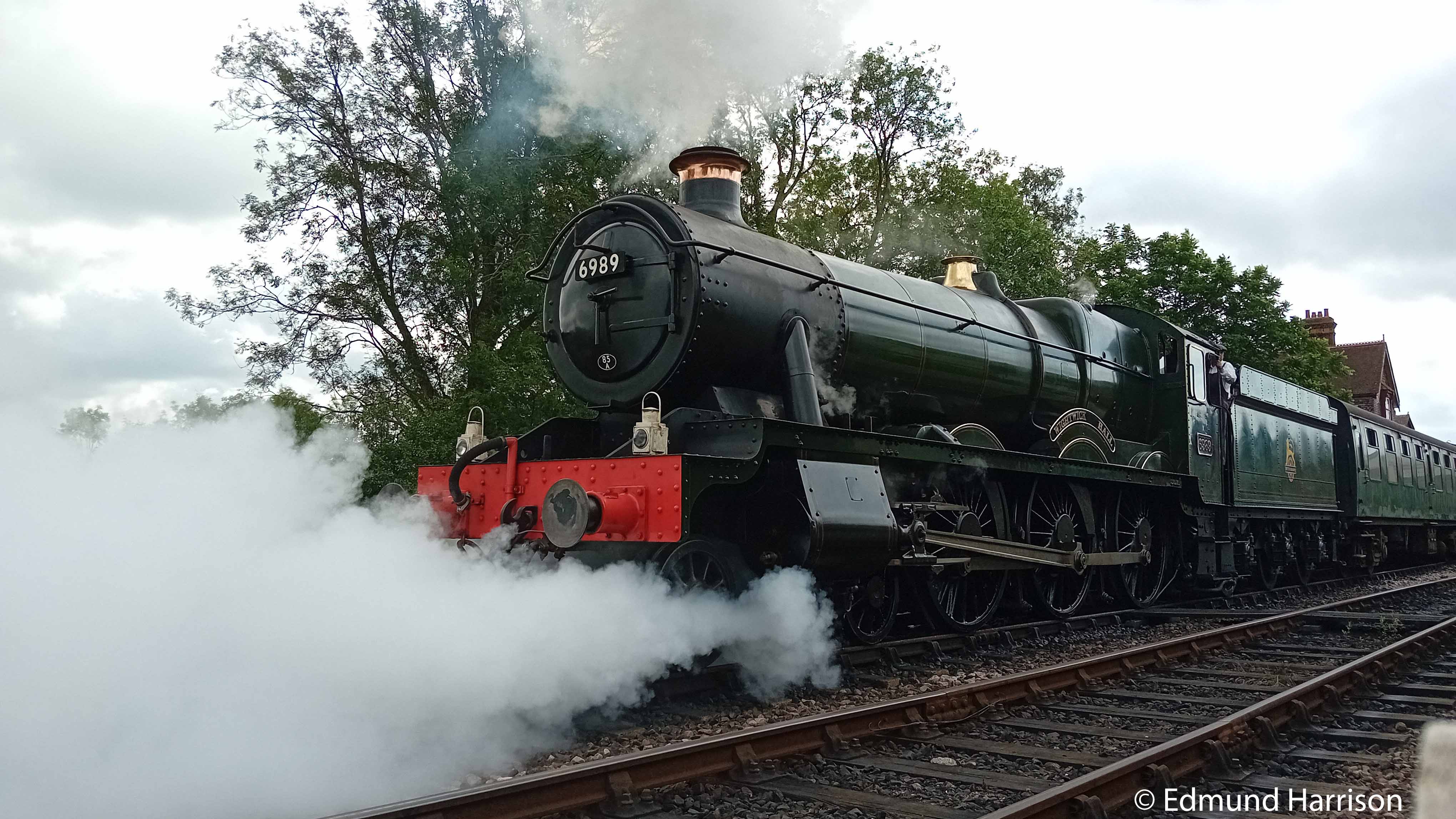 6989 Wightwick Hall – Preserved British Steam Locomotives